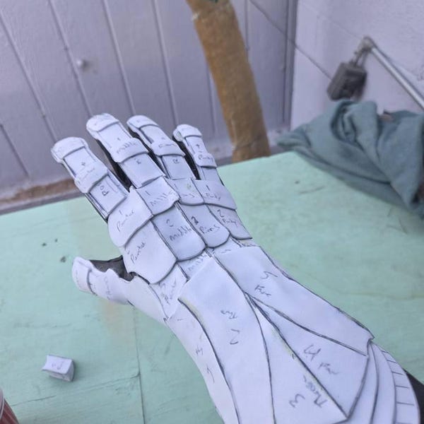 EVA Foam Knight Gauntlet Template - Etsy