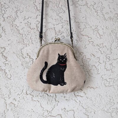 Japanese Traditional Pattern, Metal Frame Shoulder Bag, Beige, Kiss ...