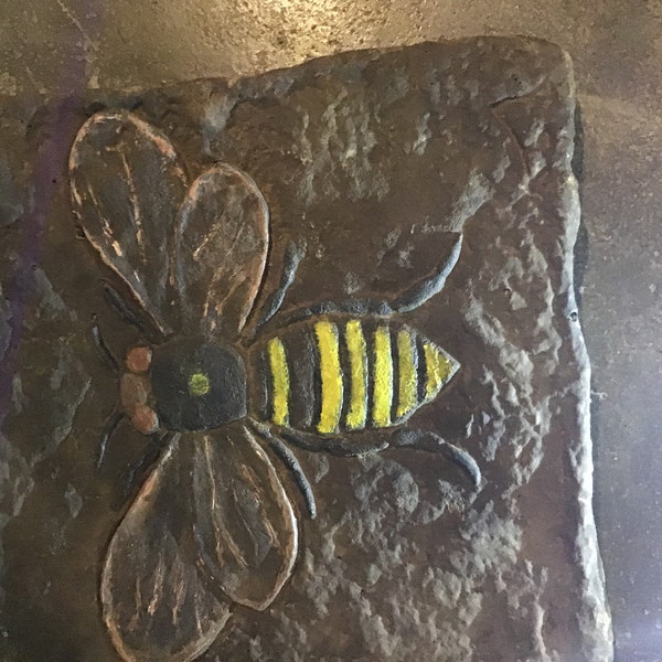 Solid Rock Stoneworks Bee Stepping Stone - Etsy