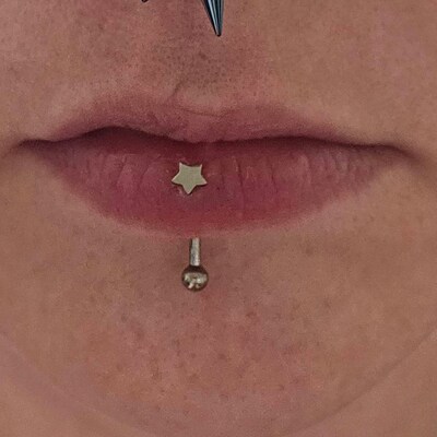 Large Spike Vertical Labret Jewelry, Angel Fangs Piercing Curved ...