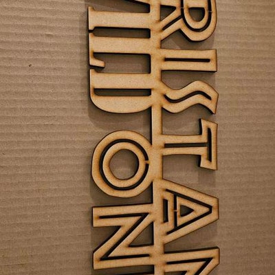 Custom Backdrop Sign Wedding Name Sign Wood Wreath Name Sign - Etsy