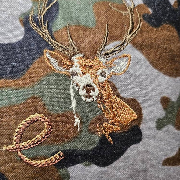 Stunning Deer Embroidery Design - Detailed Buck Head With Antlers ...