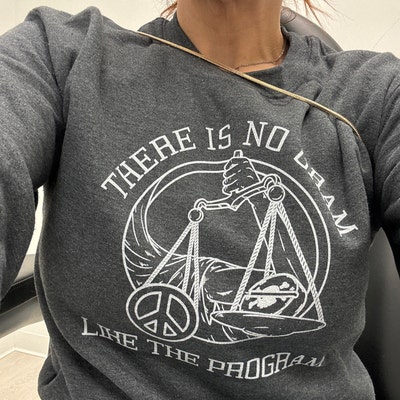 Female Coder Christmas Sweatshirt, Girl Software Engineer Holiday ...