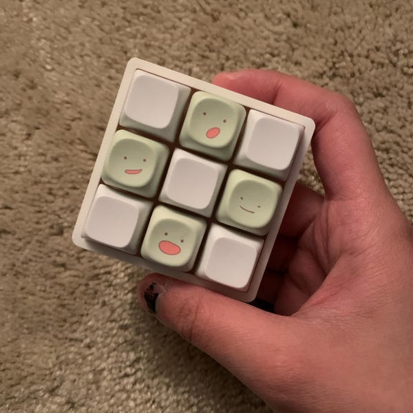 4 Button Desktop Mechanical Keyboard Fidget Toy - 4 Key Sensory ADHD ...