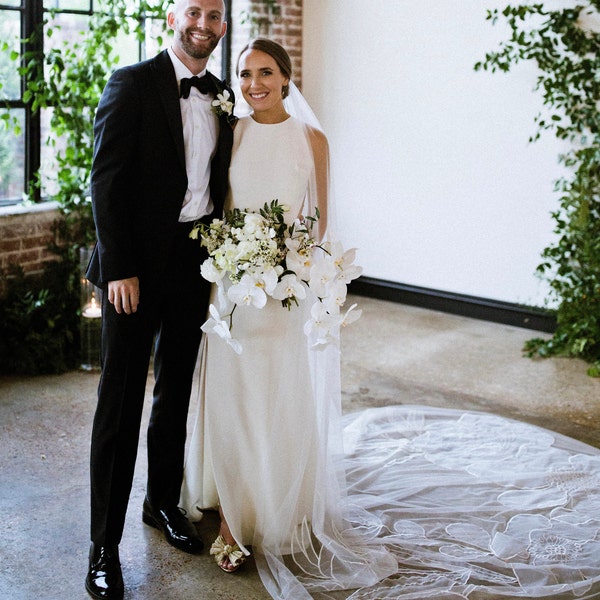 LILLY /chapel Organza Floral Veil/ Custom Veil/ Chapel Wedding Veil ...