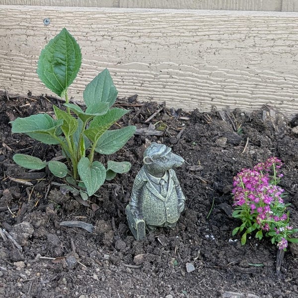 Oak Leaf Style Fairy Table and Chair Set, Green Oak Leaf Design ...