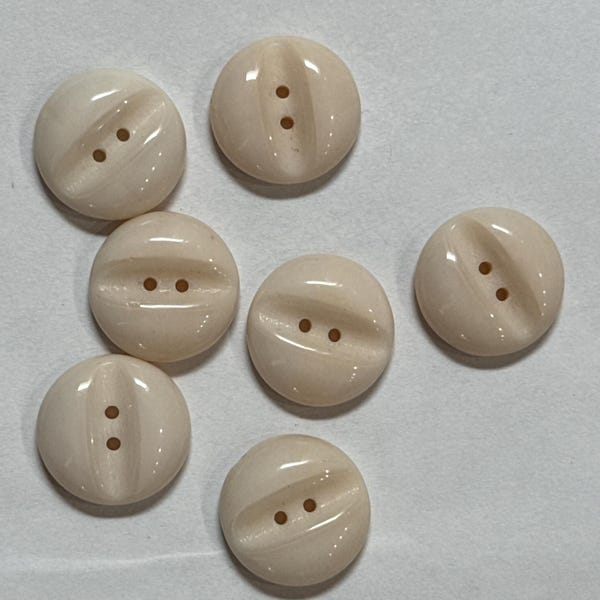 Carved Mother of Pearl Vintage Buttons in Your Choice of Styles ...