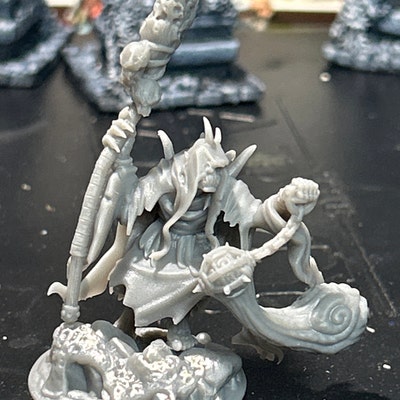 Runesmith on Foot Dwarven Kingdoms Ghamak Resin Miniatures for Tabletop ...