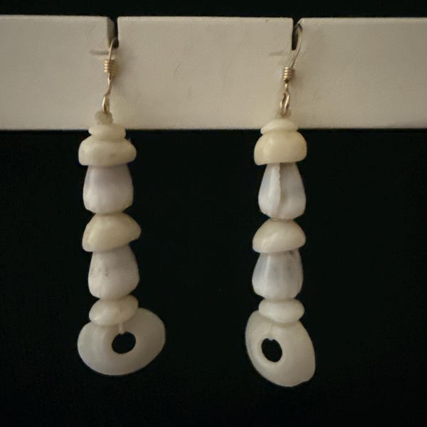 Shell Earrings Kauai Kahelelani Shell Earrings Hawaiian Momi Shell ...