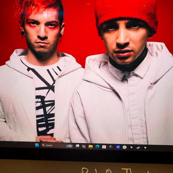 Twenty One Pilots Logo Vinyl Waterproof Sticker - Etsy