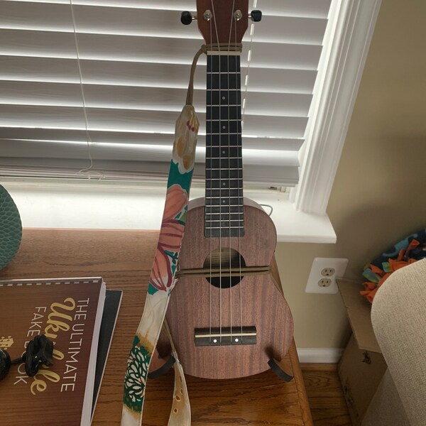 Banjolele Ukulele Strap - Hands Free - Adjustable - Etsy