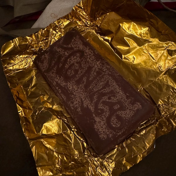 Wonka Chocolate Bar With Golden Ticket (chocolate Included)-one Bar per ...