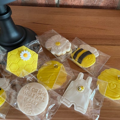 Football / Soccer Boot Cookie Cutter and Fondant Stamp Set - Etsy