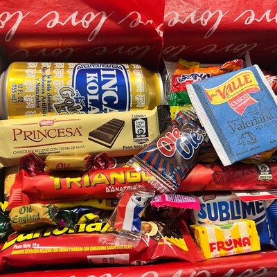 Peruvian Candy Box With Assortments Cookies Chocolates Candies ...