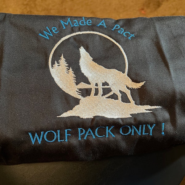 Wolf Embroidery Design - 2 Sizes - Embroidery Pattern Instant ...