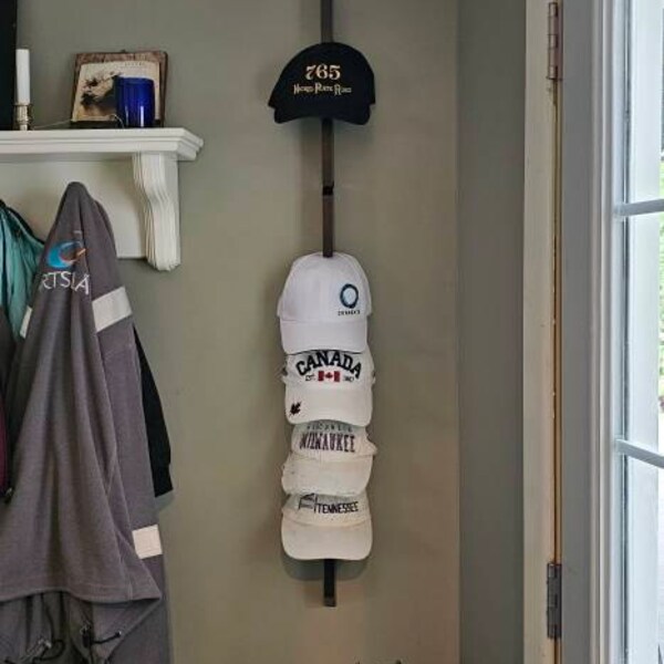 Mini Woodstock Hat Rack for Baseball Caps 4 Hat Display Holds 4 Hats ...