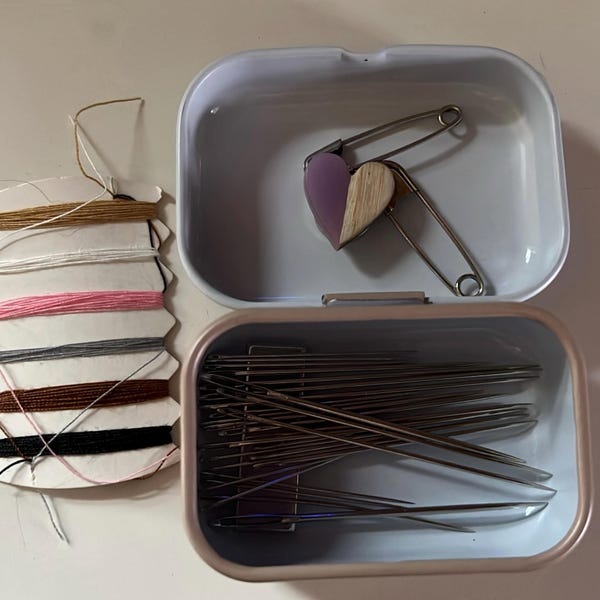 Needle Case, Magnetic Needle Box, Needle Tin, Travel Needle Holder ...