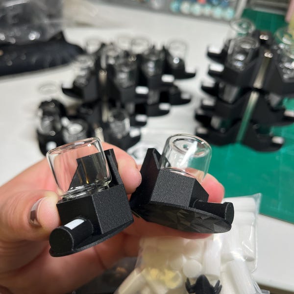 The Original Jumping Spider Water Station Hanging Magnetic Wicking ...