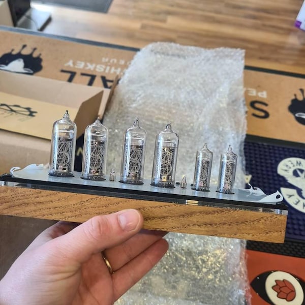 Nixie Tube Clock IN-12 on 4 Lamps - Etsy
