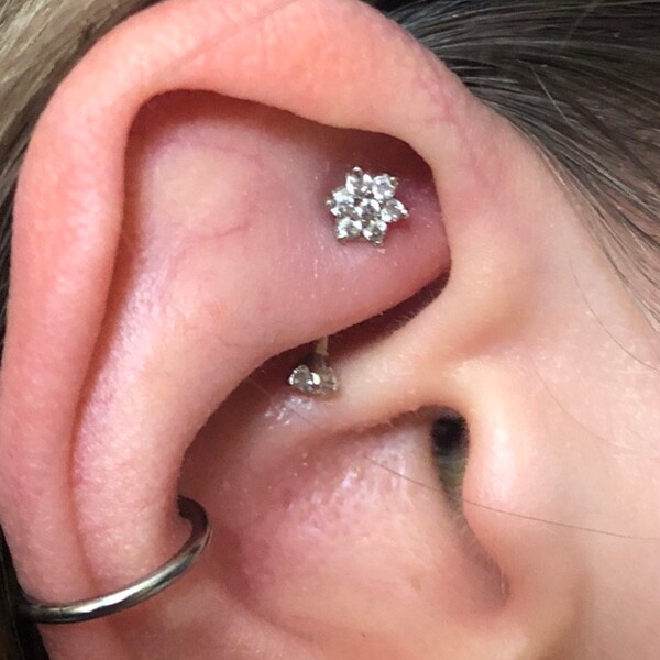 14K Gold Rook,daith,eyebrow Piercing,internally Threaded Curved Flowerl..16g..8mm - Etsy