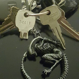 Alien Movie Keychain Alien Covenant Keychain Xenomorph Alien Keychain ...