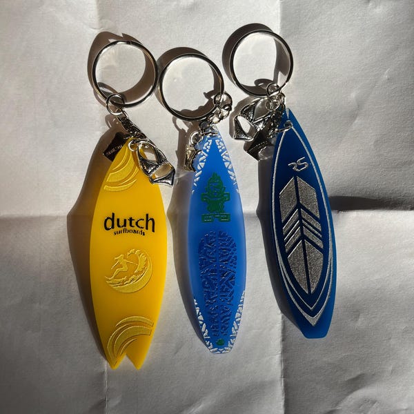 Personalized Customized Acrylic Keychain of a Surfing Board With Island ...