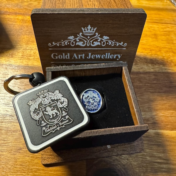 Family Crest & Coat of Arms Signet Ring, Custom Silver Rings for Men ...
