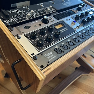 The comrade 14u Flat Pack SIDECAR Ventilated Audio Rack Workstation ...