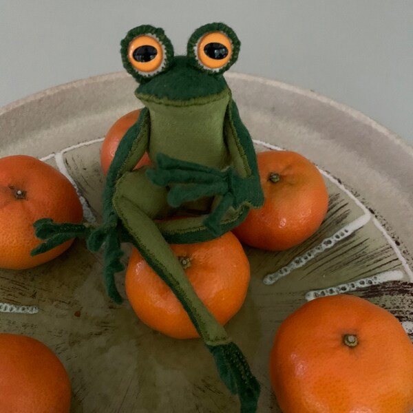 Frog Prince PDF Pattern, Felt Ornament, Beginner Sewing, Felt Animal ...