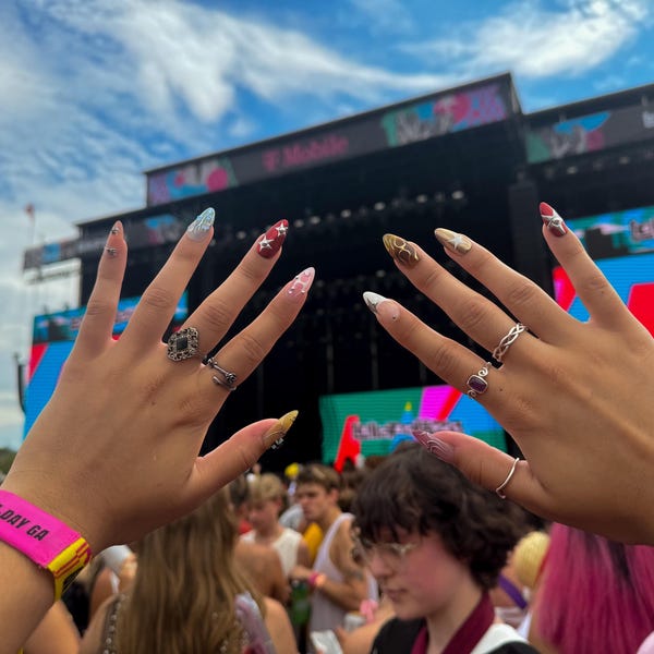 3D Freestyle Almond Goth Press on Nails, Handpainted Luxury Acrylic ...