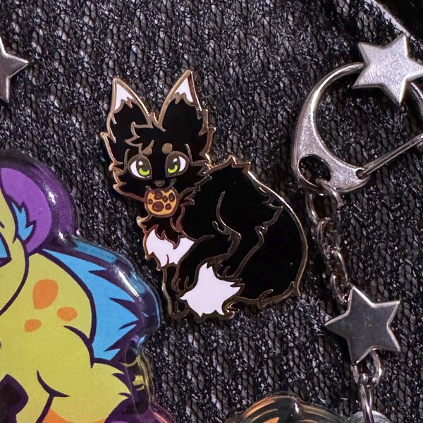 Assorted Fursona Pins Extras [list 1] | Characters, Patreon, Shop Pins ...