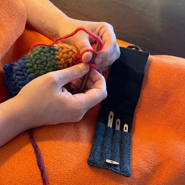 Wooden Nalbinding Needles / With Case /set of 4 / Handcarved Needle ...