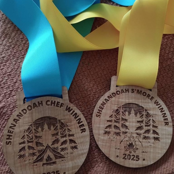 Custom Design . Wood Medal. - Etsy