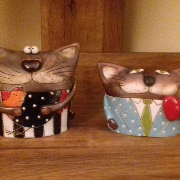 Handbuilt Table Top Clock in a Shape of a Cat, White Cat With Orange ...