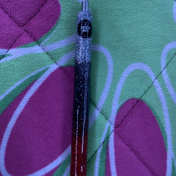 Marvel Inspired Inkjoy Gel Pens / Loki / Captain America / Iron Man ...