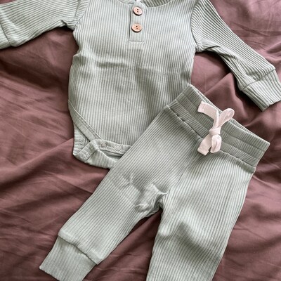Gender Neutral Baby Clothes, Gender Neutral Coming Home Outfit, Ribbed ...