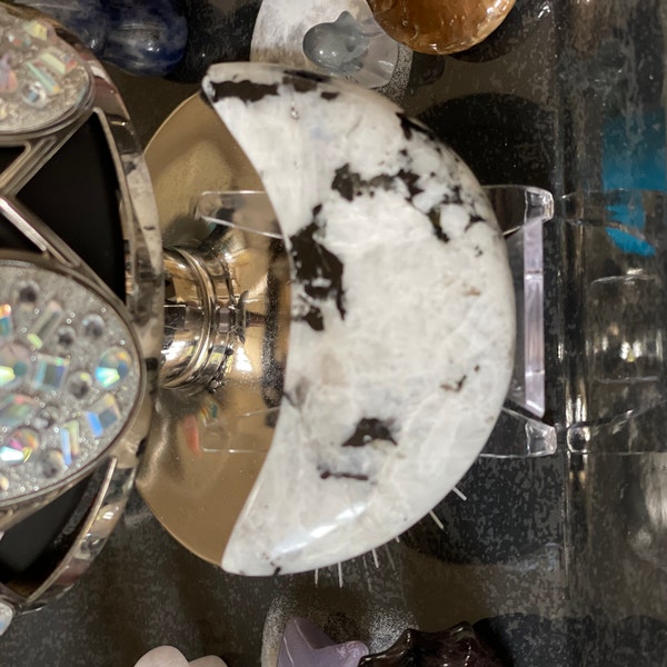 Plastic Crystal Heart/ Carvings Sphere Stands - Etsy