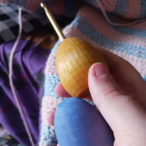 Crotchet Hook Grip, Squishy Grips, Ergonomic Crochet Handle, Ergonomic ...