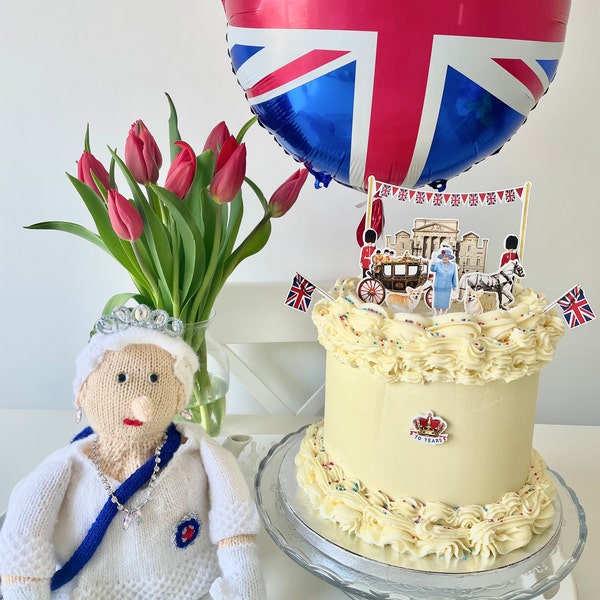 Queen Elizabeth II Tea Cosy Knitting Pattern - Etsy