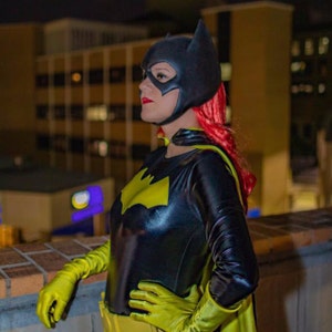 Batgirl Rubber Cowl Mask Prop Costume Cosplay - Etsy
