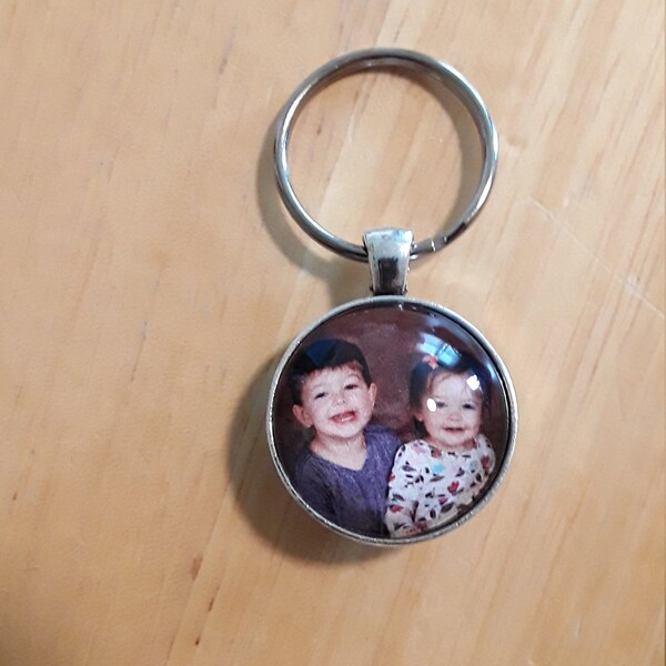 PHOTO KEYCHAIN - 2 Photo Keychain - Design Your Own Keychain ...