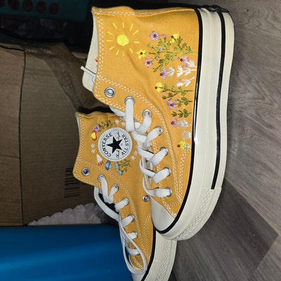 Embroidered Converse/flower Converse/embroidered Colorful Tulip Garden ...