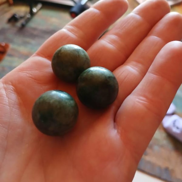 Green Dot Jade Chips – Qinghai Jade Gemstone Chips – Crystal Semi ...