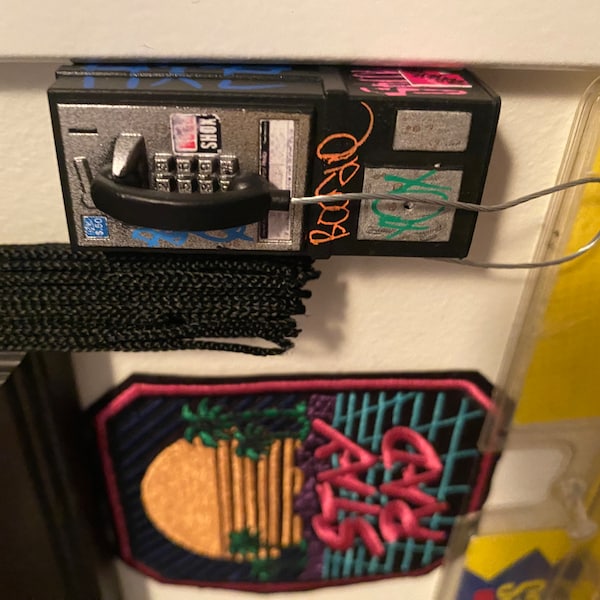New! 1:12 Scale Payphone Handset - Hand Painted Diorama Accessory ...