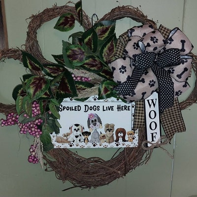 Pet Wreath Sign, Dog Wreath Sign, Personalize It by Pam, Signs for ...