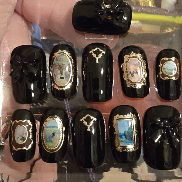 Fourth Wing Original Press on Nails, Dragon Press on Nails - Etsy Canada