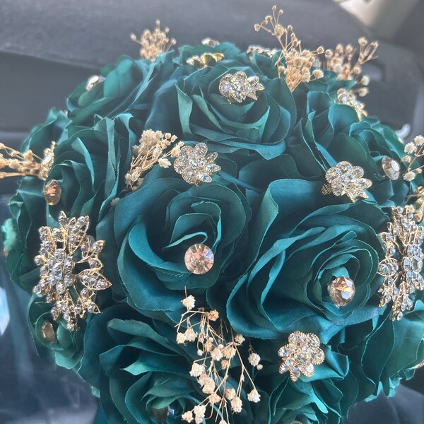 Emerald Green With Gold Ramo/ Sweet 16 Ramos Emerald Green Quinceañera ...