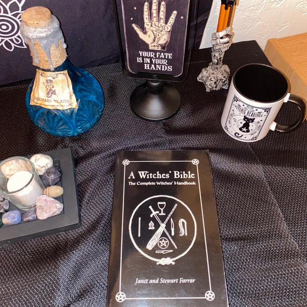 Gothic Floral Arrangement, Black and Green Gothic Centerpiece, Snake ...