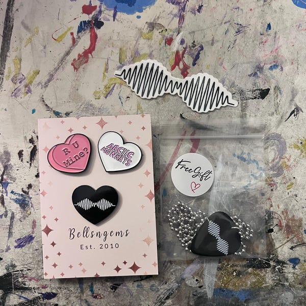 Arctic Monkeys Heart Enamel Pins. AM Soft Enamel Pin Badge Brooch Funny ...
