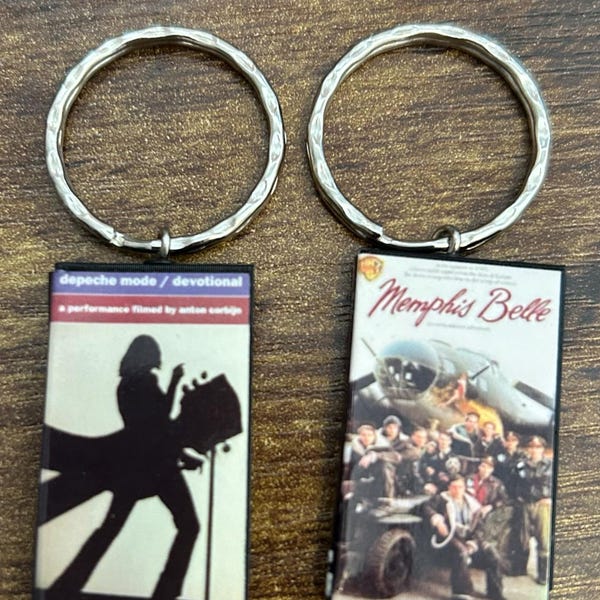 Miniature VHS Movie Keyring ANY Movie You Like Novelty 80s Film Gift ...